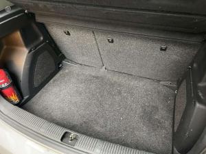 Grey Skoda Fabia 2007 in Kaunas, with an engine capacity of 1.39 L and mileage of 156 thousand km for 2490 €, photo 13 on AUTOMOTO.COM.LV