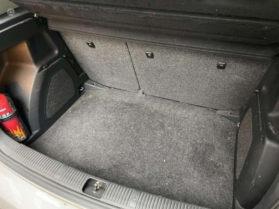 Grey Skoda Fabia 2007 in Kaunas, with an engine capacity of 1.39 L and mileage of 156 thousand km for 2490 €, photo 13 on AUTOMOTO.COM.LV