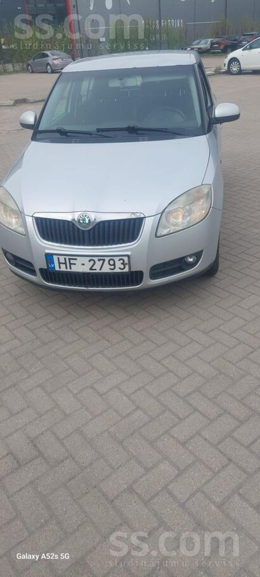 Pelēks Skoda Fabia 2008 Rīga, ar dzinēja tilpumu 1.40 L un nobraukumu 310 tūkst. km par 1750 €, foto 1 vietnē AUTOMOTO.COM.LV