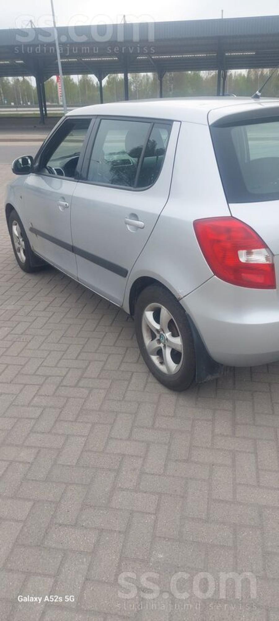 Pelēks Skoda Fabia 2008 Rīga, ar dzinēja tilpumu 1.40 L un nobraukumu 310 tūkst. km par 1750 €, foto 7 vietnē AUTOMOTO.COM.LV