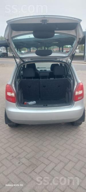 Pelēks Skoda Fabia 2008 Rīga, ar dzinēja tilpumu 1.40 L un nobraukumu 310 tūkst. km par 1750 €, foto 8 vietnē AUTOMOTO.COM.LV