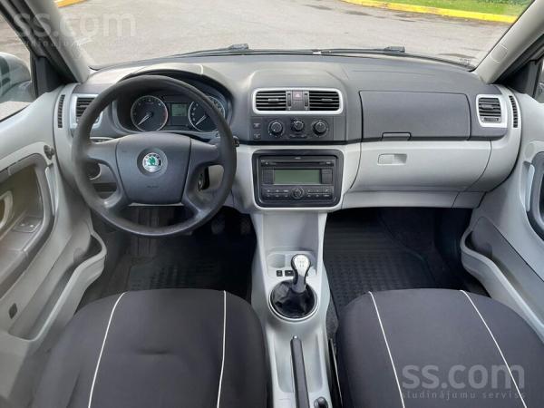 Grey Skoda Fabia 2008 in Riga, with an engine capacity of 1.90 L and mileage of 0 thousand km for 1499 €, photo 9 on AUTOMOTO.COM.LV