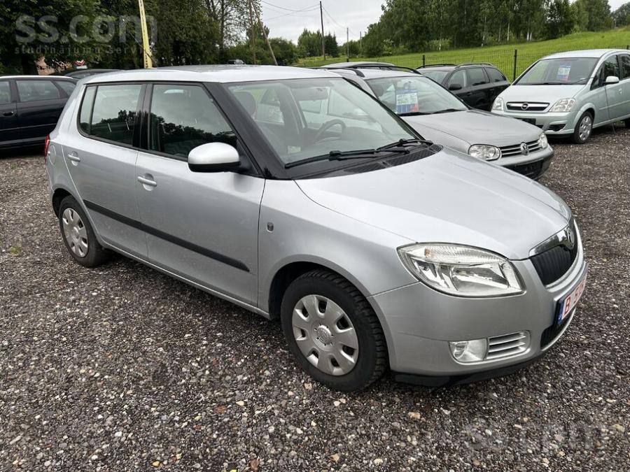 Pelēks Skoda Fabia 2008 Limbaži, ar dzinēja tilpumu 1.40 L un nobraukumu 306 tūkst. km par 2550 €, foto 4 vietnē AUTOMOTO.COM.LV