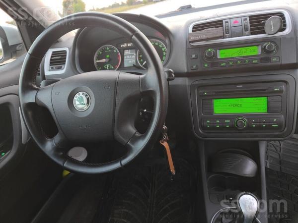 Pelēks Skoda Fabia 2008 Rīga, ar dzinēja tilpumu 1.90 L un nobraukumu 277 tūkst. km par 1688 €, foto 5 vietnē AUTOMOTO.COM.LV