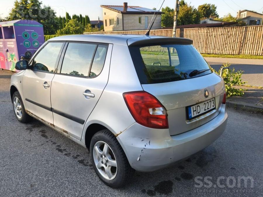 Grey Skoda Fabia 2008 in Riga, with an engine capacity of 1.40 L and mileage of 250 thousand km for 1250 €, photo 4 on AUTOMOTO.COM.LV