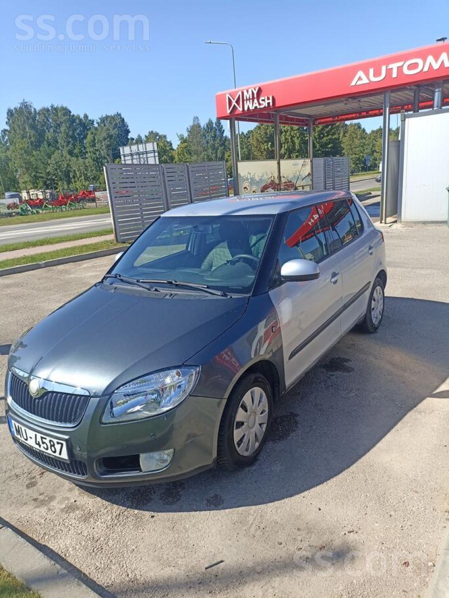 Pelēks Skoda Fabia 2008 Daugavpils, ar dzinēja tilpumu 1.40 L un nobraukumu 0 tūkst. km par 1800 €, foto 1 vietnē AUTOMOTO.COM.LV
