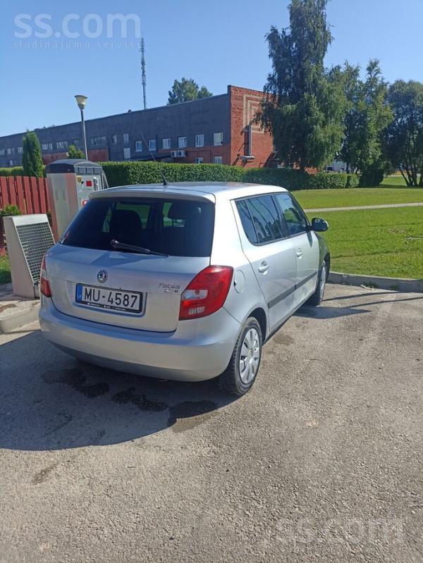 Grey Skoda Fabia 2008 in Daugavpils, with an engine capacity of 1.40 L and mileage of 0 thousand km for 1800 €, photo 4 on AUTOMOTO.COM.LV