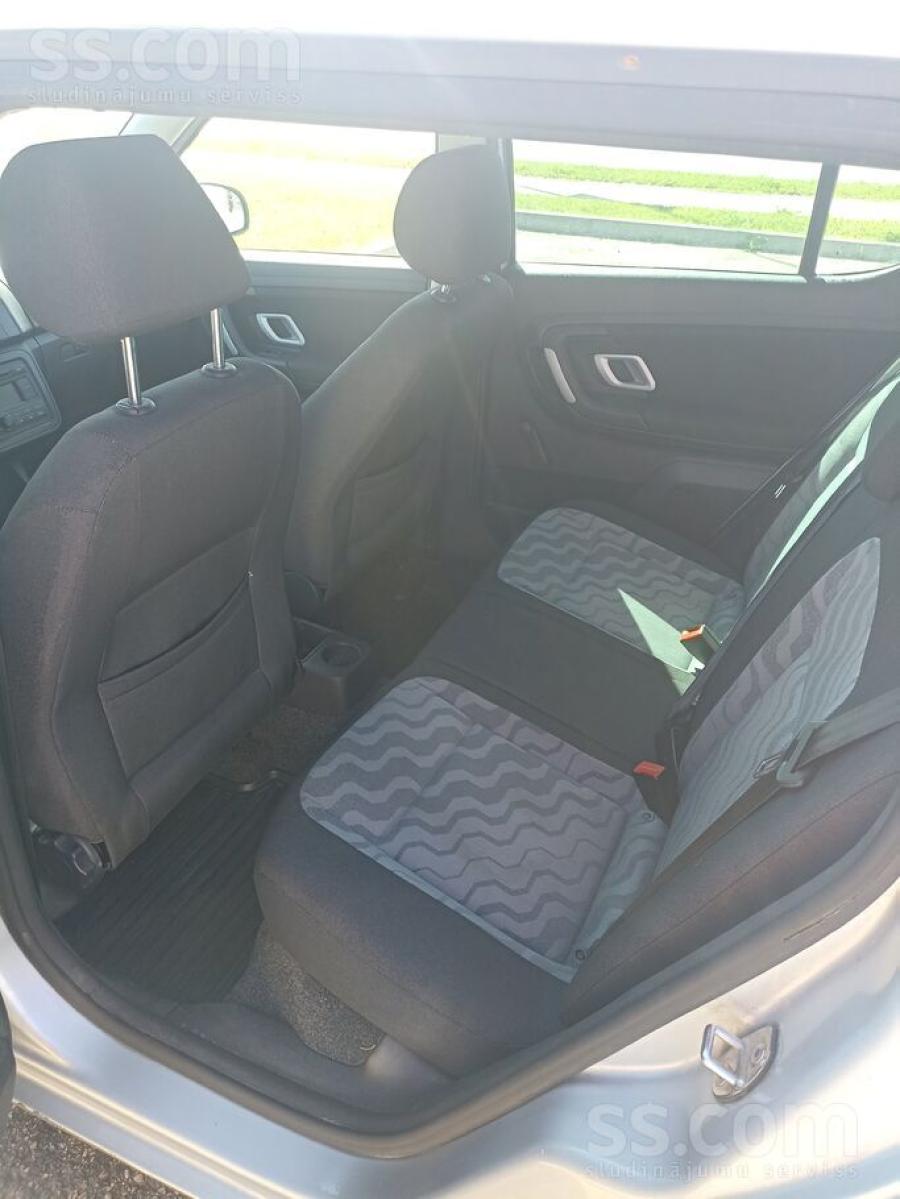 Pelēks Skoda Fabia 2008 Daugavpils, ar dzinēja tilpumu 1.40 L un nobraukumu 0 tūkst. km par 1800 €, foto 8 vietnē AUTOMOTO.COM.LV