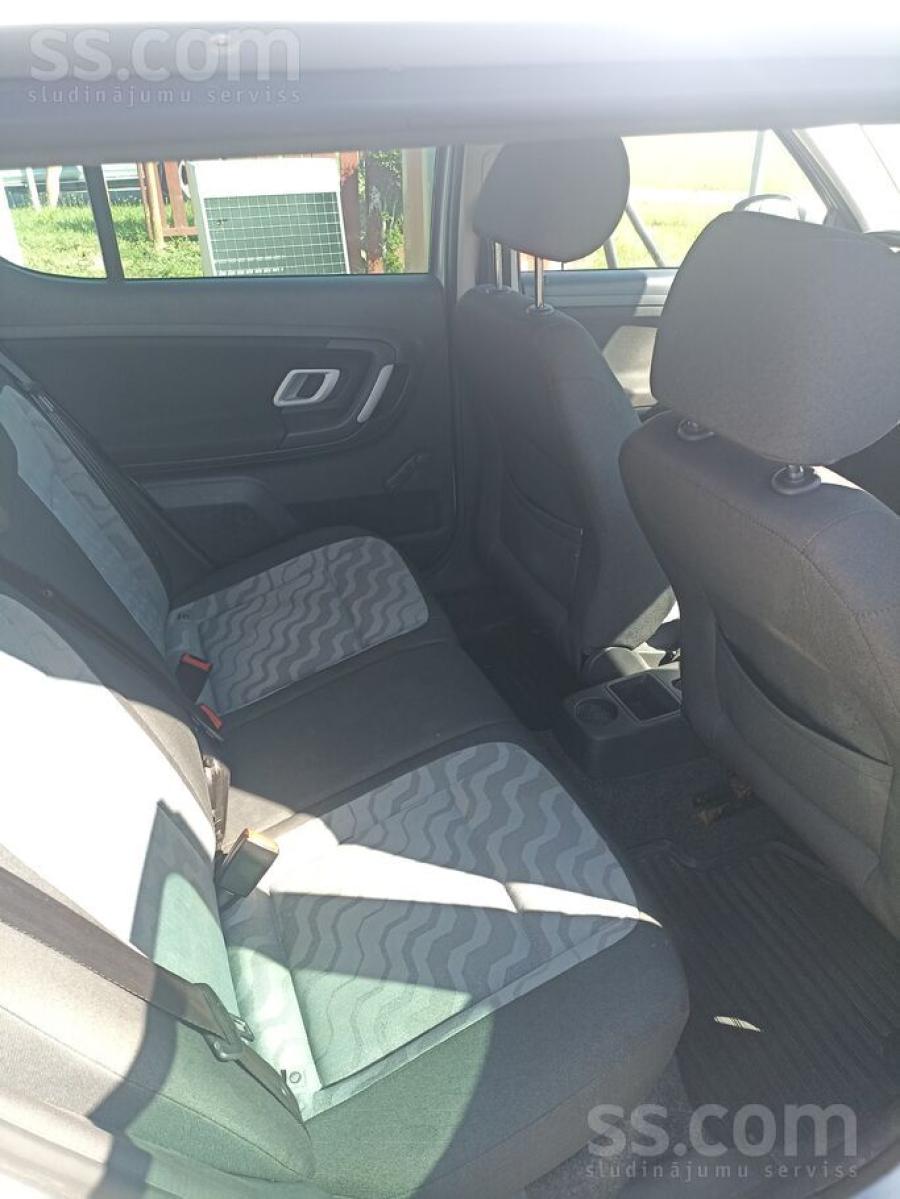 Pelēks Skoda Fabia 2008 Daugavpils, ar dzinēja tilpumu 1.40 L un nobraukumu 0 tūkst. km par 1800 €, foto 10 vietnē AUTOMOTO.COM.LV
