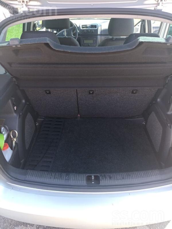 Grey Skoda Fabia 2008 in Daugavpils, with an engine capacity of 1.40 L and mileage of 0 thousand km for 1800 €, photo 10 on AUTOMOTO.COM.LV