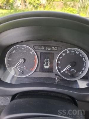 Pelēks Skoda Fabia 2008 Rīga, ar dzinēja tilpumu 1.90 L un nobraukumu 305 tūkst. km par 1400 €, foto 8 vietnē AUTOMOTO.COM.LV