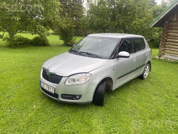 Skoda Fabia 2008 Ludza vietnÄ PelÄks Skoda Fabia 2008 Ludza, ar dzinÄja tilpumu 1.90 L un nobraukumu 430 tÅ«kst. km par 1750 ā¬, foto 1 vietnÄ AUTOMOTO.COM.LV