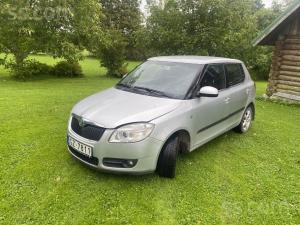 Pelēks Skoda Fabia 2008 Ludza, ar dzinēja tilpumu 1.90 L un nobraukumu 430 tūkst. km par 1750 €, foto  vietnē AUTOMOTO.COM.LV