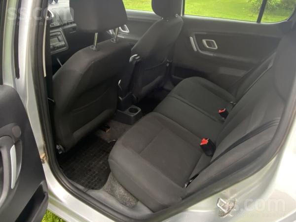 Skoda Fabia 2008 Ludza vietnÄ PelÄks Skoda Fabia 2008 Ludza, ar dzinÄja tilpumu 1.90 L un nobraukumu 430 tÅ«kst. km par 1750 ā¬, foto 6 vietnÄ AUTOMOTO.COM.LV