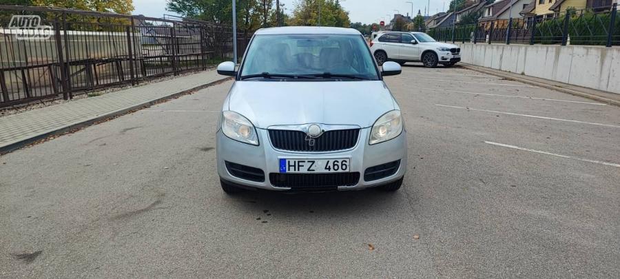 Pelēks Skoda Fabia 2008 Telšiai, ar dzinēja tilpumu 1.40 L un nobraukumu 282 tūkst. km par 650 €, foto 1 vietnē AUTOMOTO.COM.LV