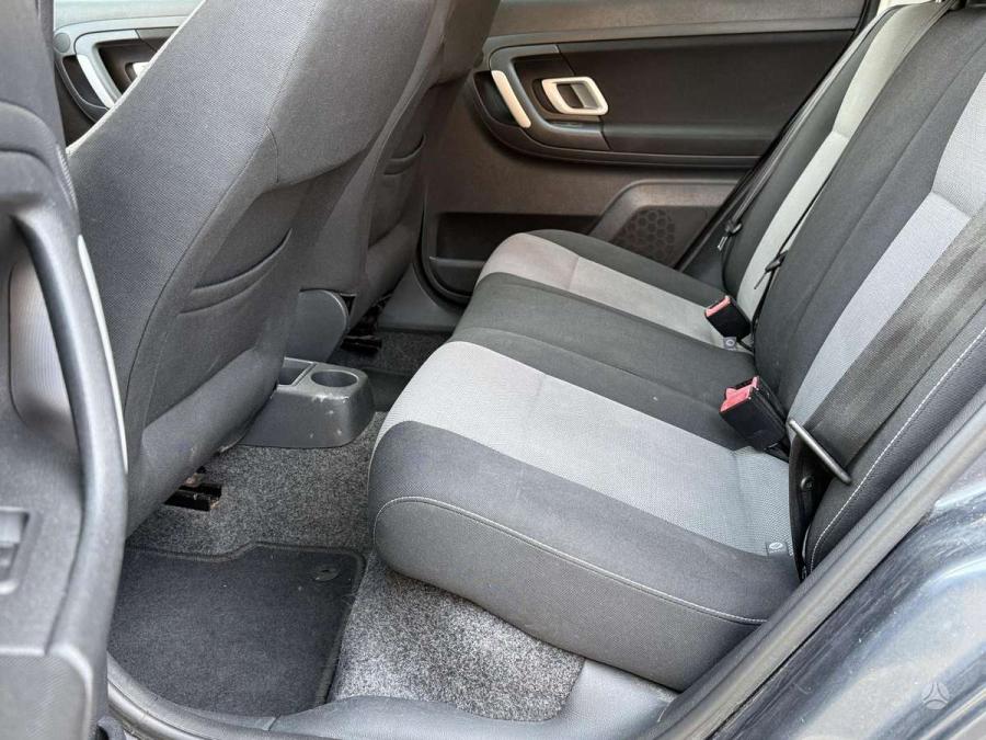 Pelēks Skoda Fabia 2009 Viļņa, ar dzinēja tilpumu 1.90 L un nobraukumu 263 tūkst. km par 2500 €, foto 9 vietnē AUTOMOTO.COM.LV