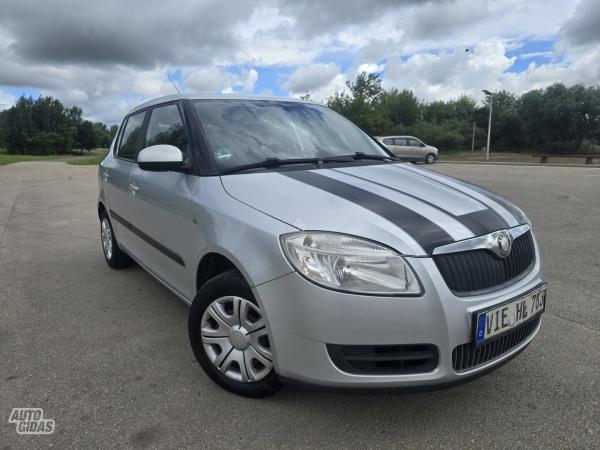 Grey Skoda Fabia 2009 in Jurbarkas, with an engine capacity of 1.20 L and mileage of 200 thousand km for 2150 €, photo 2 on AUTOMOTO.COM.LV