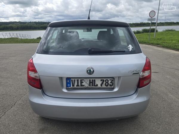 Grey Skoda Fabia 2009 in Jurbarkas, with an engine capacity of 1.20 L and mileage of 200 thousand km for 2150 €, photo 5 on AUTOMOTO.COM.LV