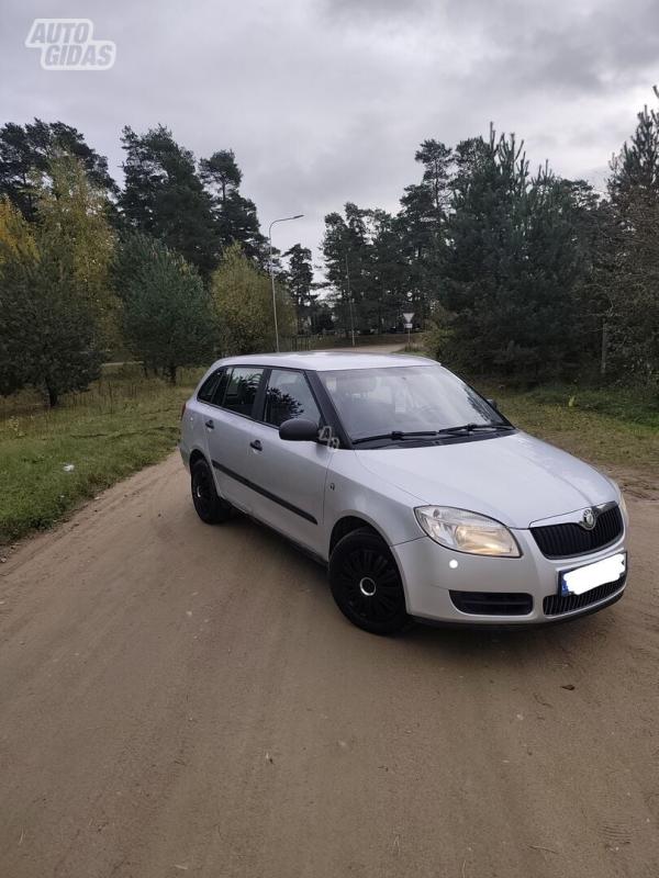 Skoda Fabia 2009 Šilutė vietnē Pelēks Skoda Fabia 2009 Šilutė, ar dzinēja tilpumu 1.40 L un nobraukumu 288 tūkst. km par 1250 €, foto 1 vietnē AUTOMOTO.COM.LV