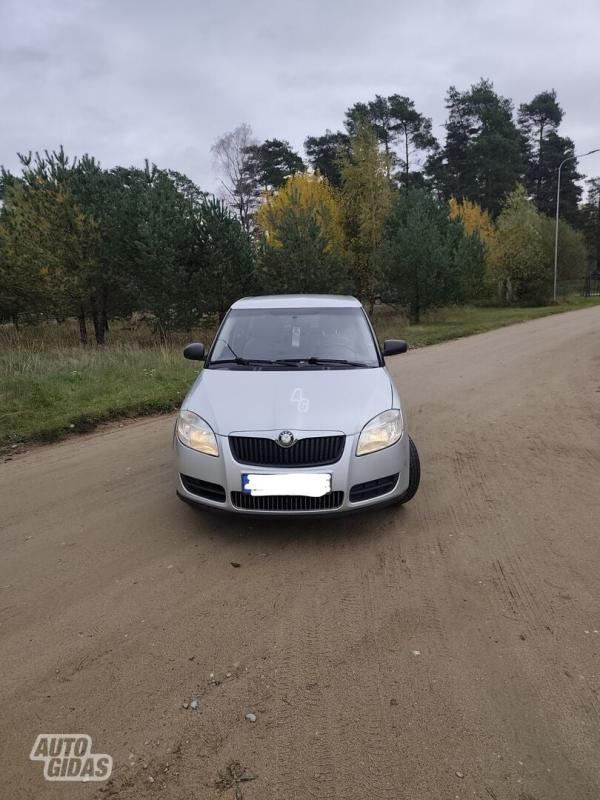 Skoda Fabia 2009 Šilutė vietnē Pelēks Skoda Fabia 2009 Šilutė, ar dzinēja tilpumu 1.40 L un nobraukumu 288 tūkst. km par 1250 €, foto 4 vietnē AUTOMOTO.COM.LV