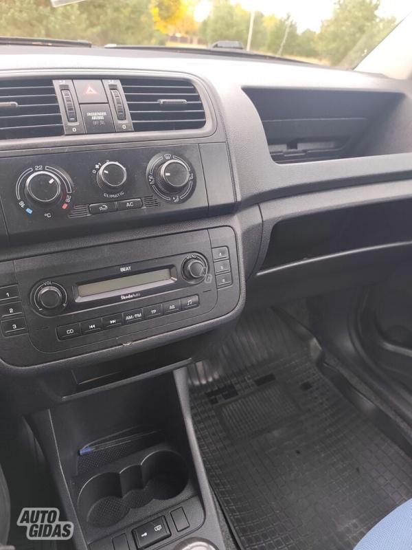 Skoda Fabia 2009 Šilutė vietnē Pelēks Skoda Fabia 2009 Šilutė, ar dzinēja tilpumu 1.40 L un nobraukumu 288 tūkst. km par 1250 €, foto 10 vietnē AUTOMOTO.COM.LV
