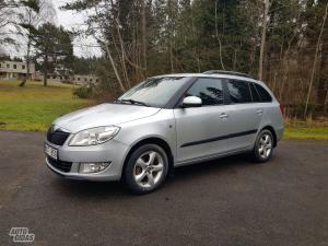 Pelēks Skoda Fabia 2010 Viļņa, ar dzinēja tilpumu 1.20 L un nobraukumu 257 tūkst. km par 1550 €, foto 4 vietnē AUTOMOTO.COM.LV