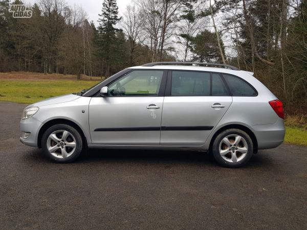 Grey Skoda Fabia 2010 in Vilnius, with an engine capacity of 1.20 L and mileage of 257 thousand km for 1499 €, photo 5 on AUTOMOTO.COM.LV