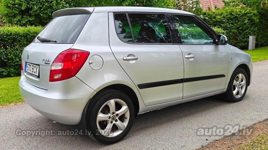 Pelēks Skoda Fabia 2010 Tartu, ar dzinēja tilpumu 1.40 L un nobraukumu 343 tūkst. km par 1890 €, foto 3 vietnē AUTOMOTO.COM.LV