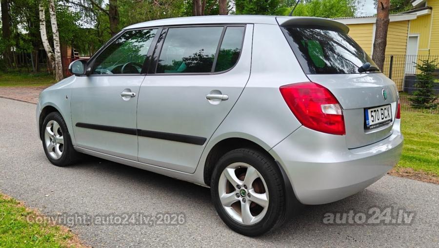 Pelēks Skoda Fabia 2010 Tartu, ar dzinēja tilpumu 1.40 L un nobraukumu 343 tūkst. km par 1890 €, foto 5 vietnē AUTOMOTO.COM.LV