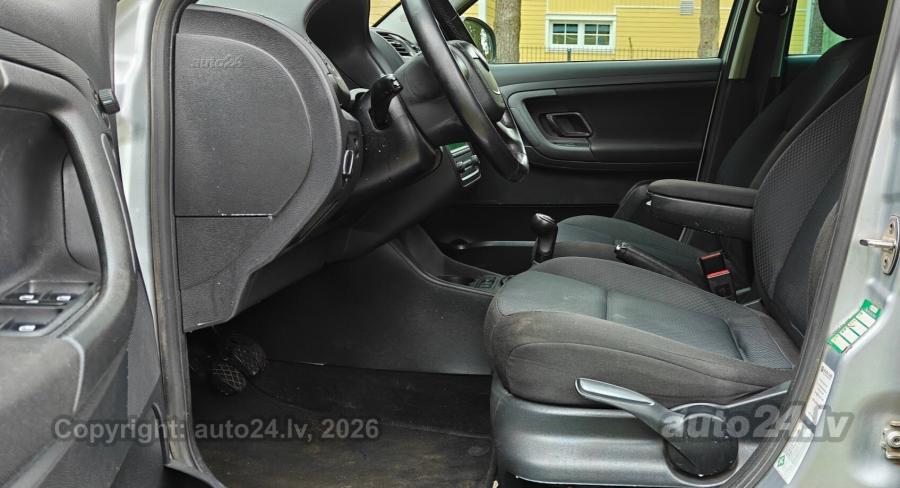 Pelēks Skoda Fabia 2010 Tartu, ar dzinēja tilpumu 1.40 L un nobraukumu 343 tūkst. km par 1890 €, foto 16 vietnē AUTOMOTO.COM.LV