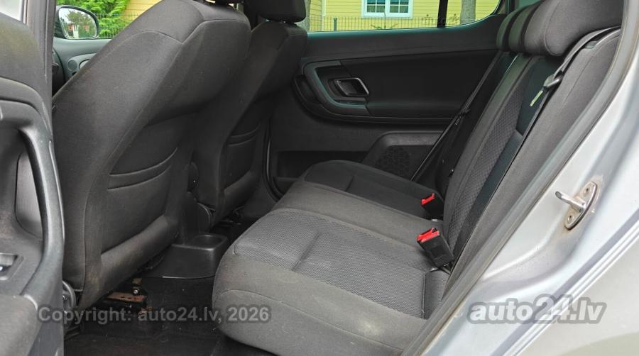 Pelēks Skoda Fabia 2010 Tartu, ar dzinēja tilpumu 1.40 L un nobraukumu 343 tūkst. km par 1890 €, foto 17 vietnē AUTOMOTO.COM.LV