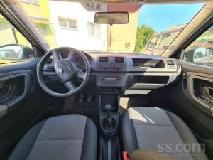 Pelēks Skoda Fabia 2010 Rīga, ar dzinēja tilpumu 1.40 L un nobraukumu 311 tūkst. km par 1700 €, foto 6 vietnē AUTOMOTO.COM.LV