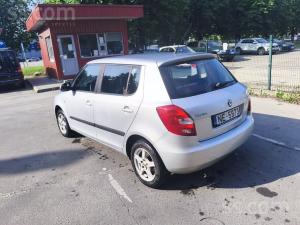Grey Skoda Fabia 2010 in Riga, with an engine capacity of 1.60 L and mileage of 222 thousand km for 1150 €, photo  on AUTOMOTO.COM.LV