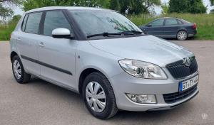 Pelēks Skoda Fabia 2010 Marijampole, ar dzinēja tilpumu 1.20 L un nobraukumu 225 tūkst. km par 2000 €, foto 4 vietnē AUTOMOTO.COM.LV
