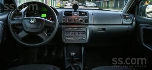 Grey Skoda Fabia 2011 in Riga, with an engine capacity of 1.20 L and mileage of 290 thousand km for 2200 €, photo 6 on AUTOMOTO.COM.LV