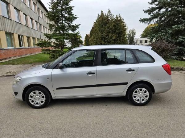 Grey Skoda Fabia 2011 in Jekabpils, with an engine capacity of 2.00 L and mileage of 189 thousand km for 3450 €, photo 8 on AUTOMOTO.COM.LV