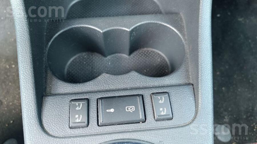 Pelēks Skoda Fabia 2011 Rīga, ar dzinēja tilpumu 1.60 L un nobraukumu 237 tūkst. km par 4900 €, foto 12 vietnē AUTOMOTO.COM.LV