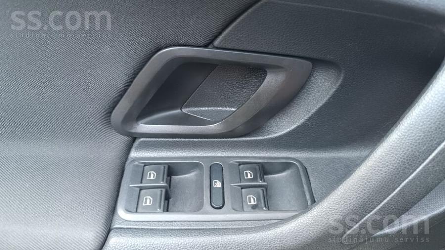 Pelēks Skoda Fabia 2011 Rīga, ar dzinēja tilpumu 1.60 L un nobraukumu 237 tūkst. km par 4900 €, foto 16 vietnē AUTOMOTO.COM.LV