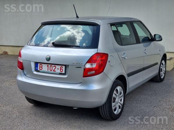 Grey Skoda Fabia 2011 in Ogre, with an engine capacity of 1.60 L and mileage of 250 thousand km for 3750 €, photo 9 on AUTOMOTO.COM.LV