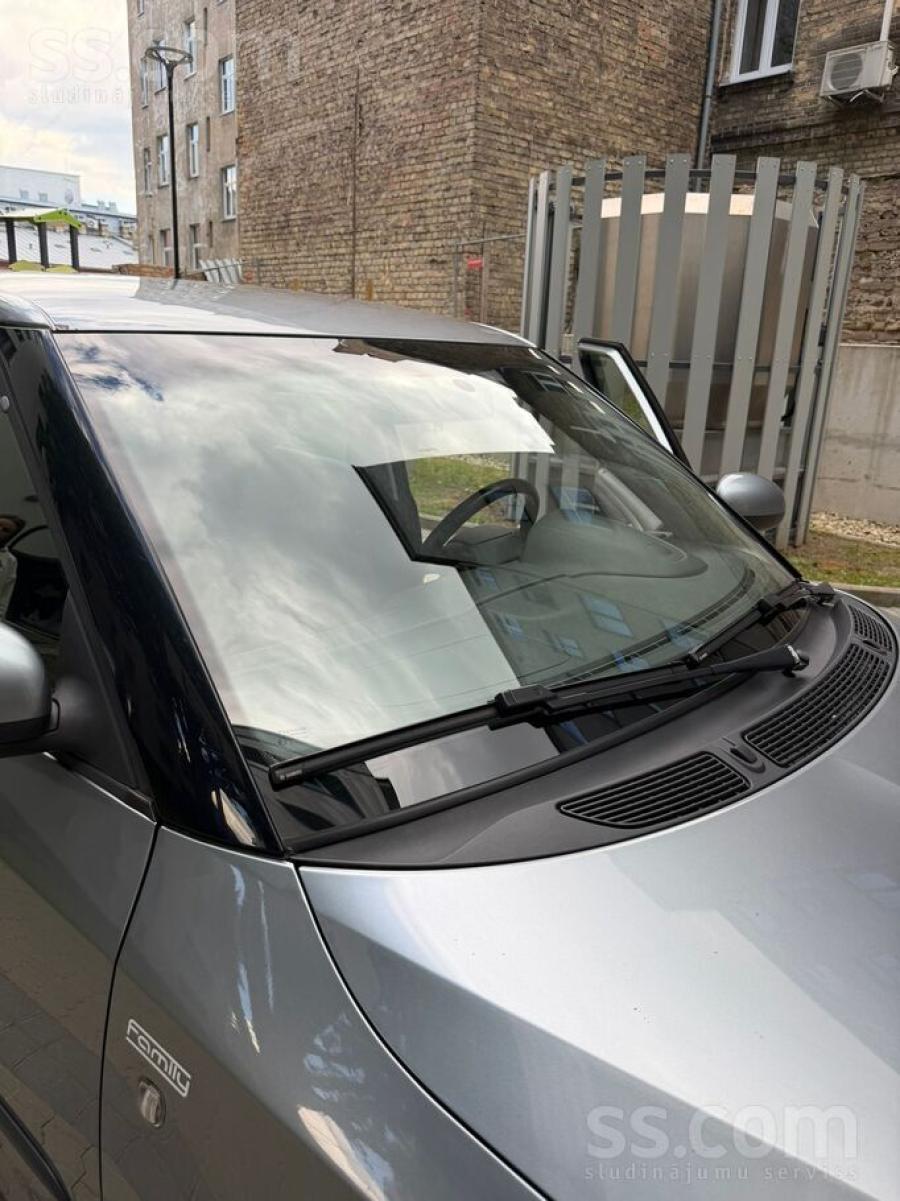 Grey Skoda Fabia 2012 in Riga, with an engine capacity of 1.60 L and mileage of 288 thousand km for 2300 €, photo 14 on AUTOMOTO.COM.LV