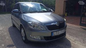 Pelēks Skoda Fabia 2012 Viļņa, ar dzinēja tilpumu 1.20 L un nobraukumu 328 tūkst. km par 1700 €, foto 4 vietnē AUTOMOTO.COM.LV