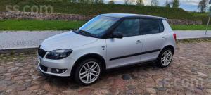 Pelēks Skoda Fabia 2013 Daugavpils, ar dzinēja tilpumu 1.60 L un nobraukumu 278 tūkst. km par 3500 €, foto 2 vietnē AUTOMOTO.COM.LV