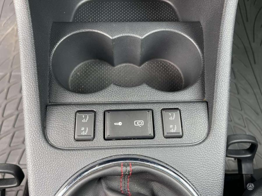 Grey Skoda Fabia 2013 in Klaipeda, with an engine capacity of 1.20 L and mileage of 79 thousand km for 3400 €, photo 15 on AUTOMOTO.COM.LV