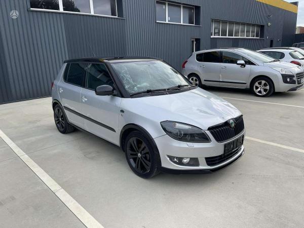 Pelēks Skoda Fabia 2013 Klaipėda, ar dzinēja tilpumu 1.20 L un nobraukumu 79 tūkst. km par 3400 €, foto 1 vietnē AUTOMOTO.COM.LV