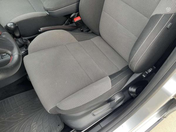 Pelēks Skoda Fabia 2013 Klaipėda, ar dzinēja tilpumu 1.20 L un nobraukumu 79 tūkst. km par 3400 €, foto 9 vietnē AUTOMOTO.COM.LV