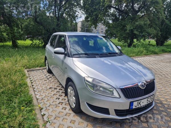 Серый Шкода Фабия 2013 в Рига, объемом двигателя 1.20 л и пробегом 240 тыс. км за 3000 €, фото 2 на AUTOMOTO.COM.LV