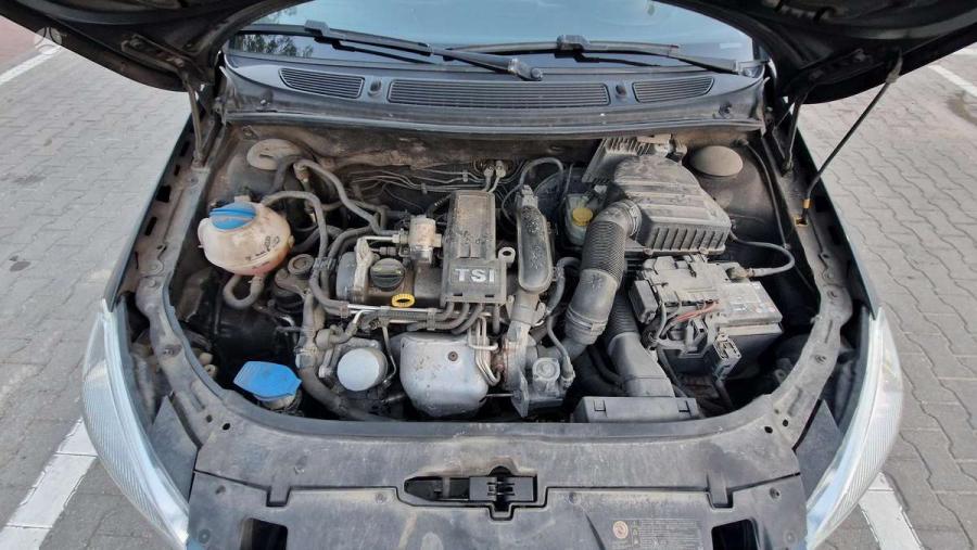 Grey Skoda Fabia 2014 in Vilnius, with an engine capacity of 1.20 L and mileage of 171 thousand km for 3990 €, photo 17 on AUTOMOTO.COM.LV