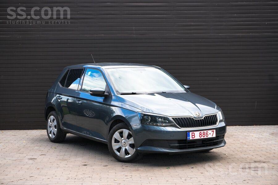 Grey Skoda Fabia 2015 in Riga, with an engine capacity of 1.00 L and mileage of 202 thousand km for 5990 €, photo 3 on AUTOMOTO.COM.LV