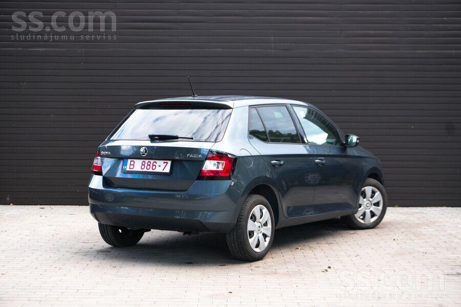 Grey Skoda Fabia 2015 in Riga, with an engine capacity of 1.00 L and mileage of 202 thousand km for 5990 €, photo 4 on AUTOMOTO.COM.LV