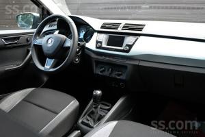 Grey Skoda Fabia 2015 in Riga, with an engine capacity of 1.00 L and mileage of 202 thousand km for 5990 €, photo 6 on AUTOMOTO.COM.LV